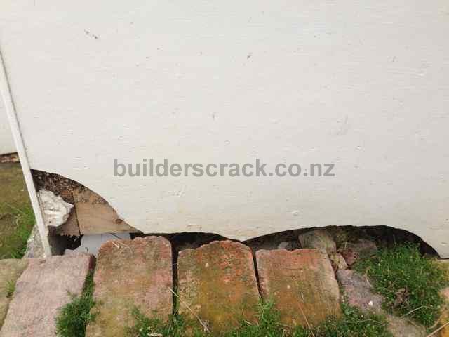 Replacing and/or repairing fibrolite sheets (# 32160) | Builderscrack