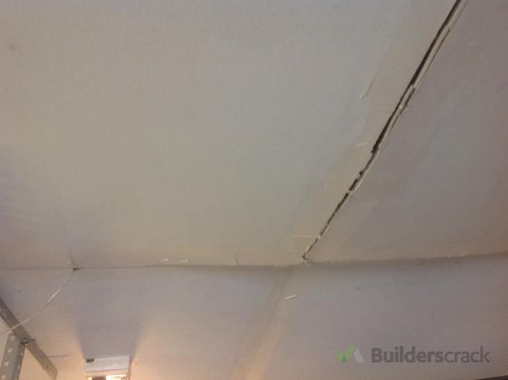 Garage ceiling Repair (# 134663) | Builderscrack