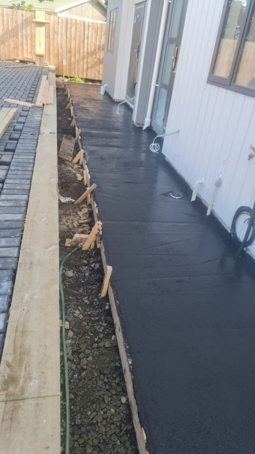 Concrete driveway & footpath | Builderscrack