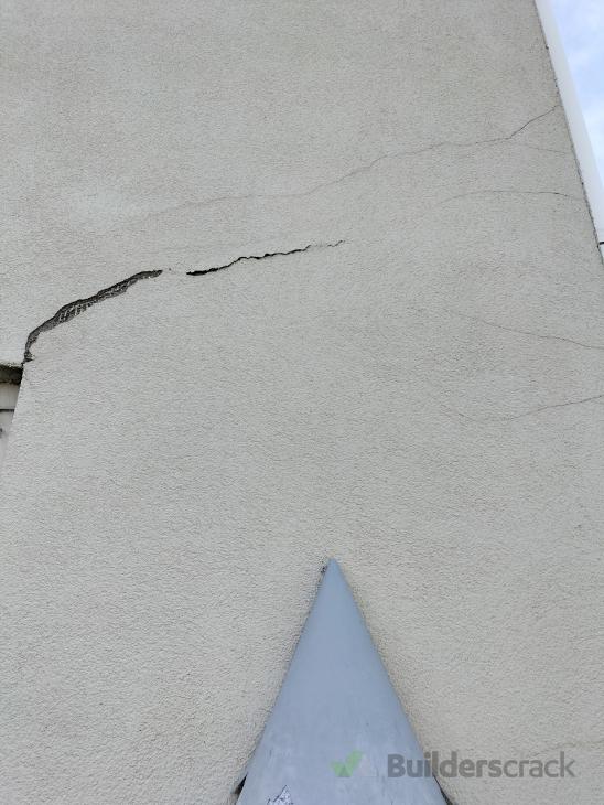 Cladding cracks repair (# 769757) | Builderscrack