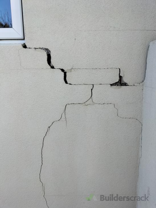 Cladding cracks repair (# 769757) | Builderscrack