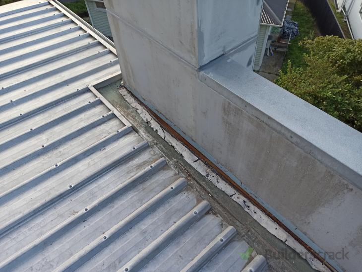Tray behind the parapet fix (# 780434) | Builderscrack