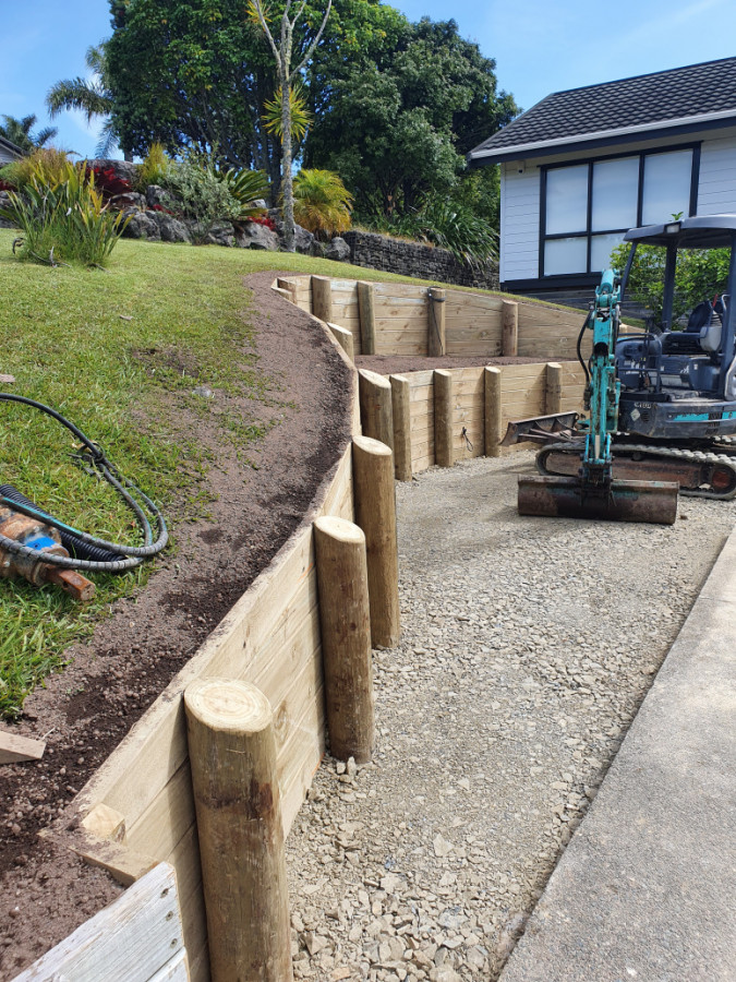 Turn around area retaining wall | Builderscrack