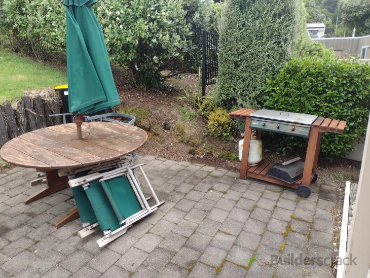 Rebuild old Ponga wall into a new Macrocarpa retaining wall (# 806632 ...