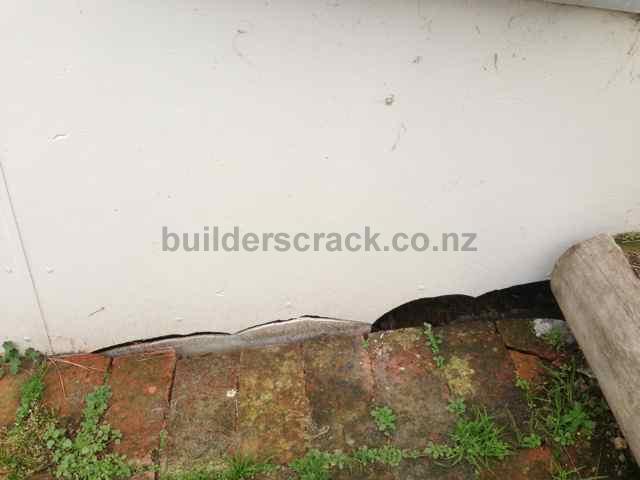 Replacing and/or repairing fibrolite sheets (# 32160) | Builderscrack