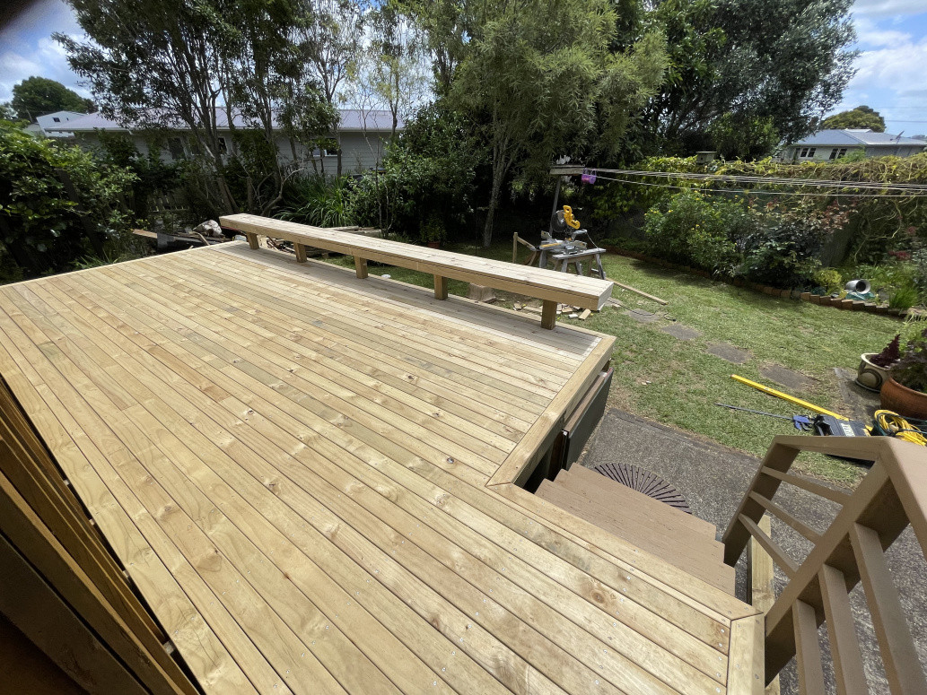 Deck extension | Builderscrack