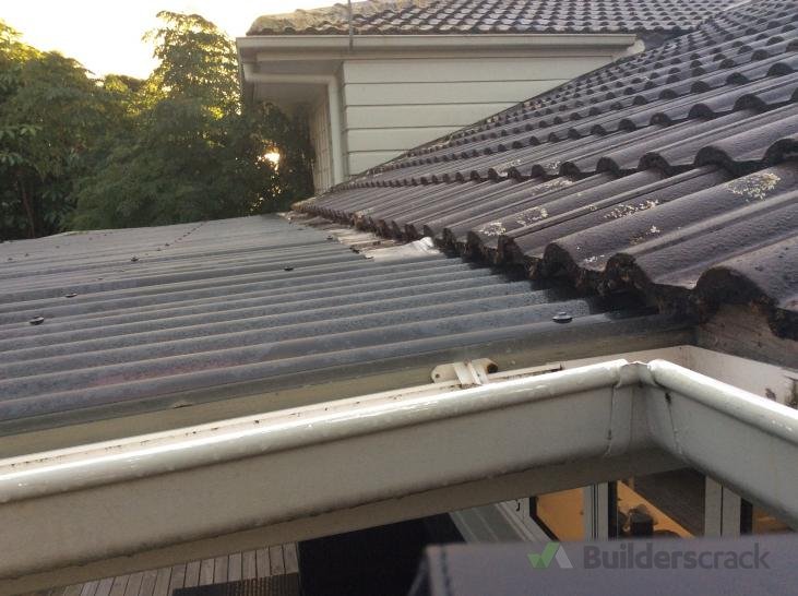 Temporary Roof Gutter (# 144490) | Builderscrack