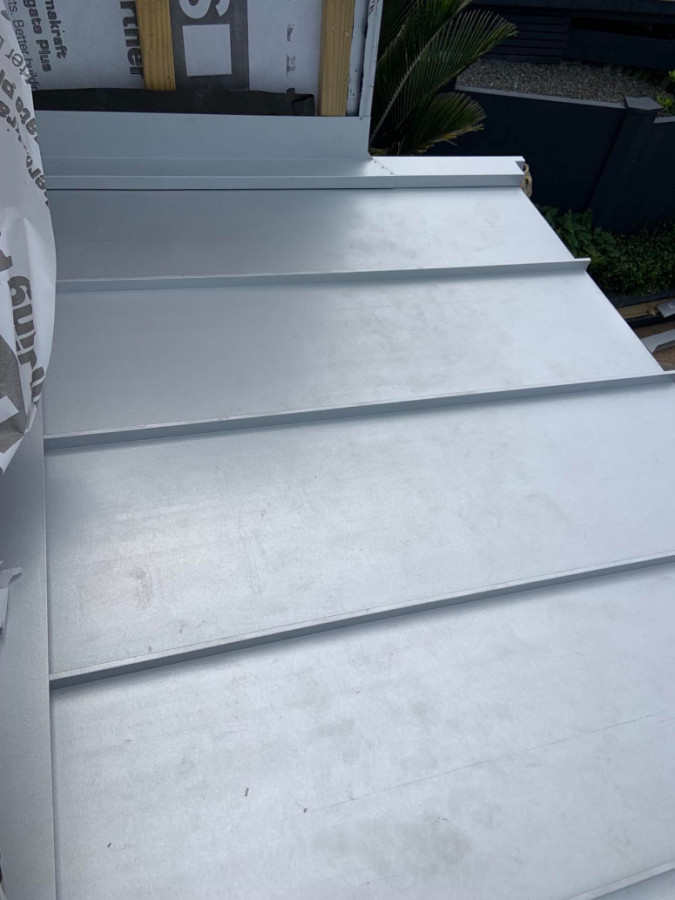 Flat Tray Roof | Builderscrack