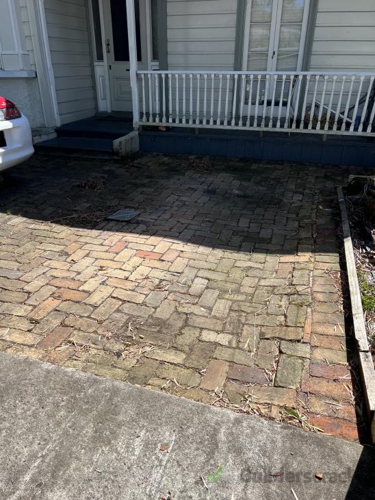 Lift bricks/re-level/re-tile (#831126) | Builderscrack