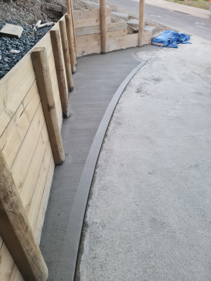 Retaining wall/Shoulder extension | Builderscrack