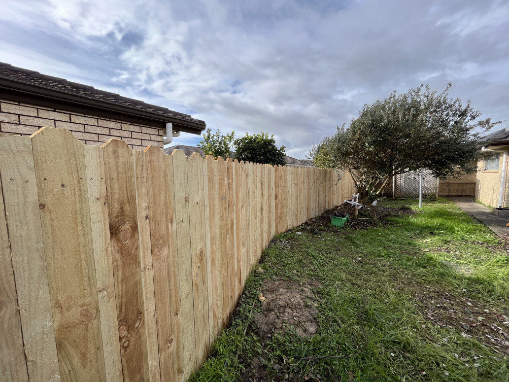 New Timber Hex Style Fence - East Auckland | Builderscrack