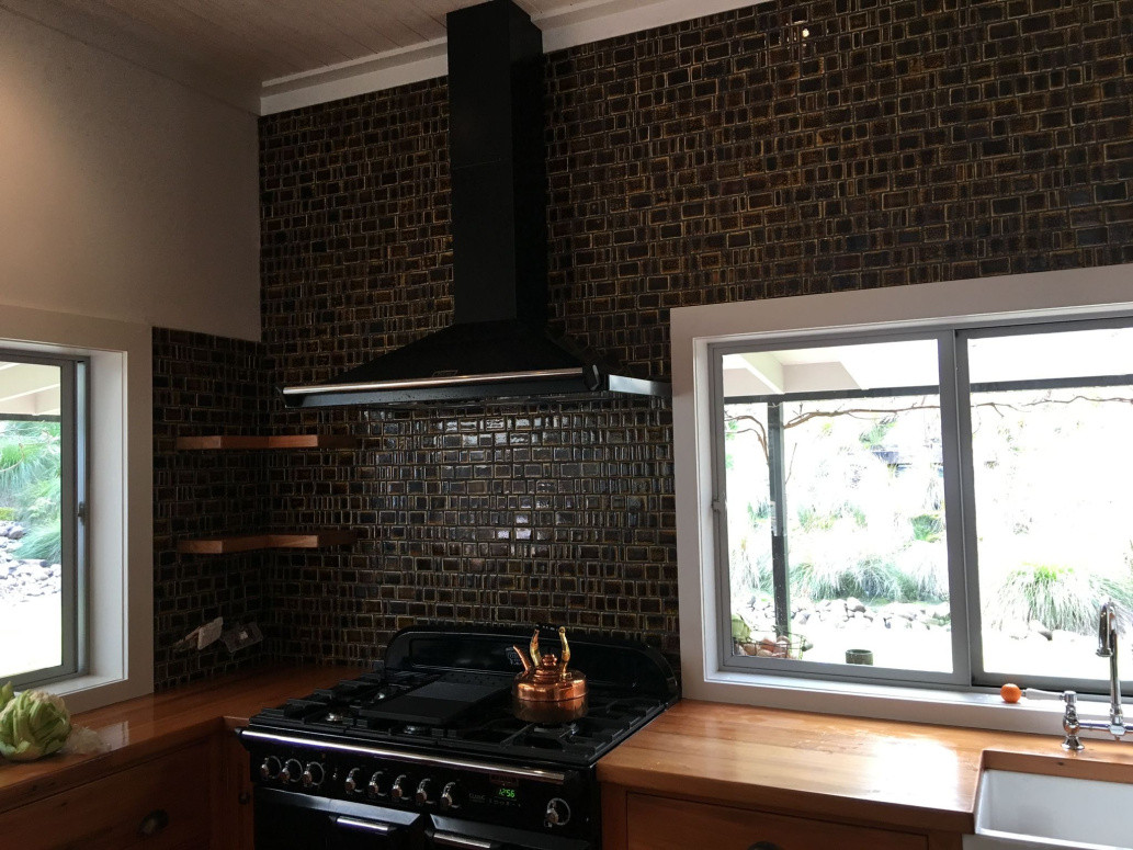 Kitchen Splashback tiling | Builderscrack