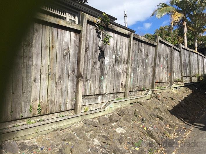 Repair a Leaning Fence (# 157779) | Builderscrack