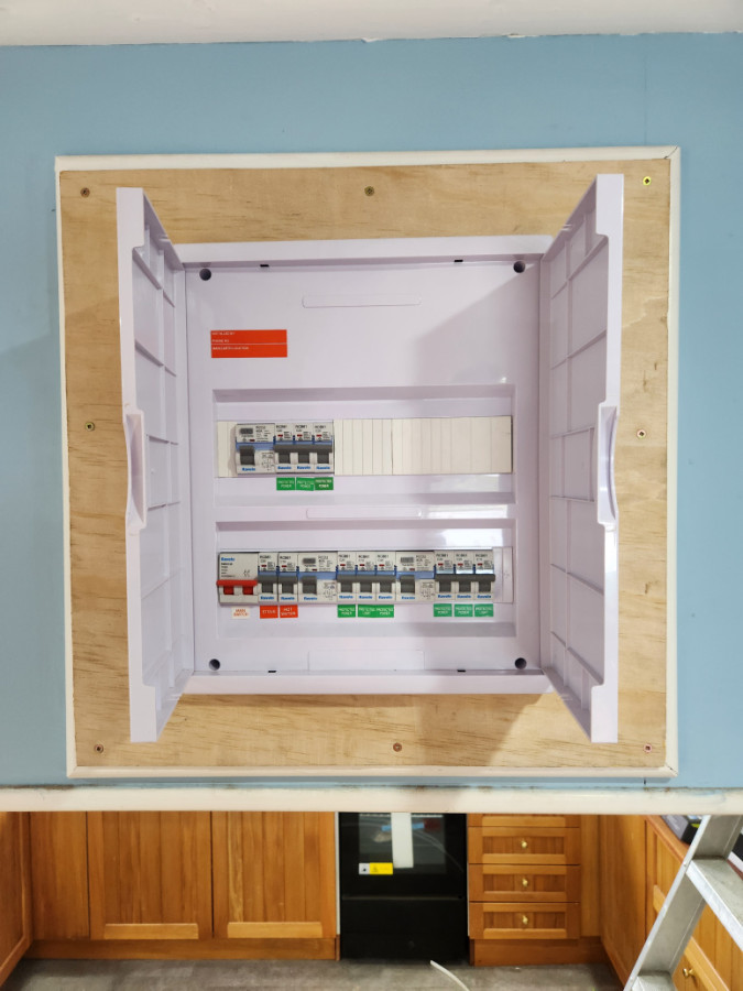 SWITCHBOARD UPGRADE | Builderscrack