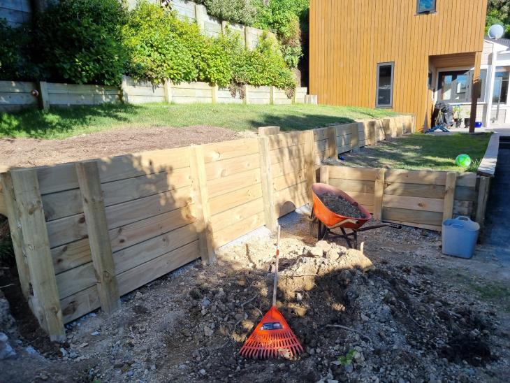 Timber stairs and retaining wall capping (# 920102) | Builderscrack