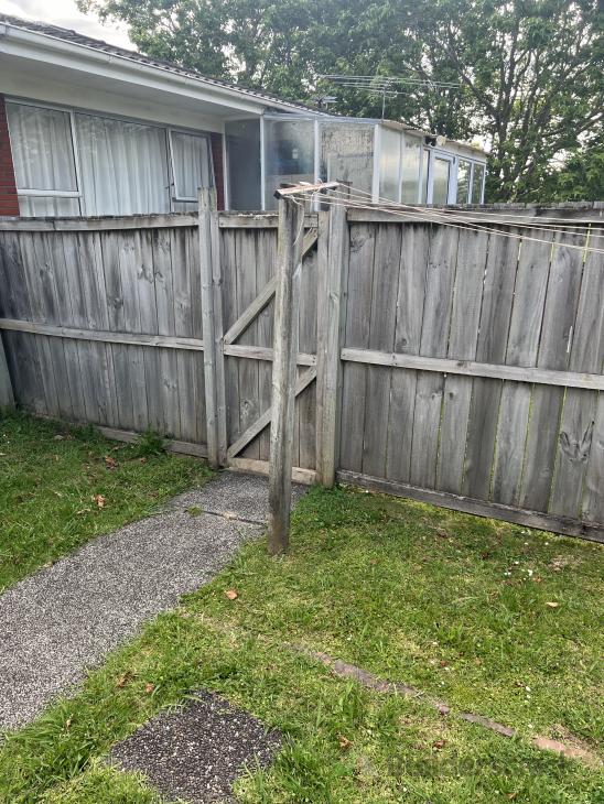 Fence Repair (# 927601) | Builderscrack