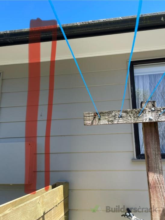 Install additional downpipe on existing gutter (#940437) | Builderscrack
