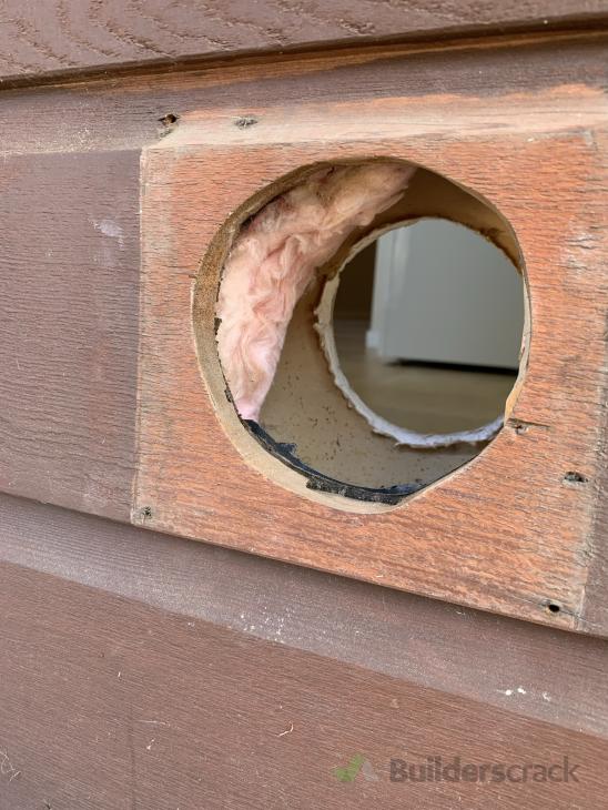 Repair dryer vent hole on weatherboard (# 945310) | Builderscrack