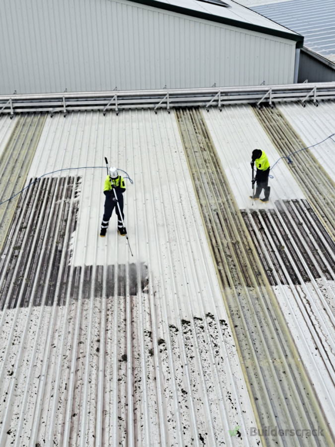 Roof Washing | Builderscrack