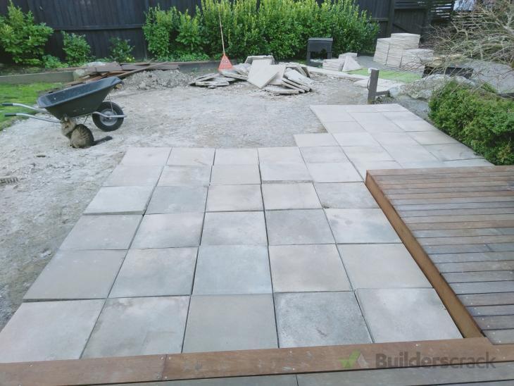 Relay Pavers (# 1008061) | Builderscrack