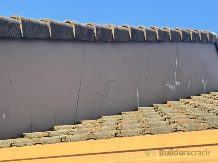 Weatherboard cracking (#1117737) | Builderscrack