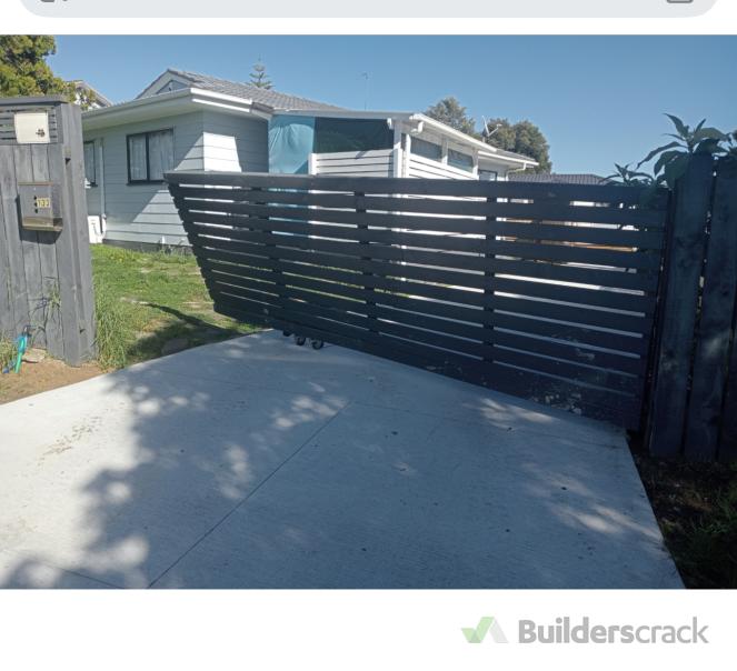 To fix the bent wooden gate with new wooden frames (#1140269) | Builderscrack