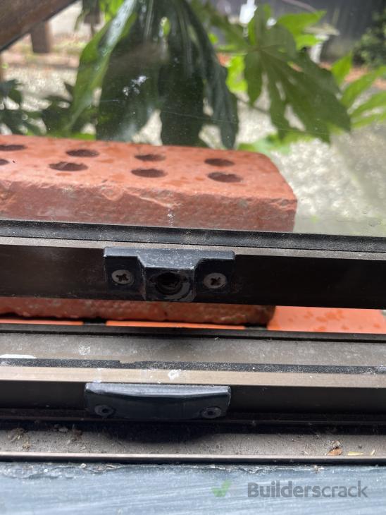 Aluminium handle (#1205204) | Builderscrack