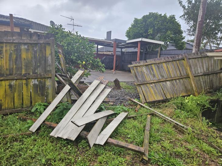 Section of a Fence has fallen down (#1205413) | Builderscrack