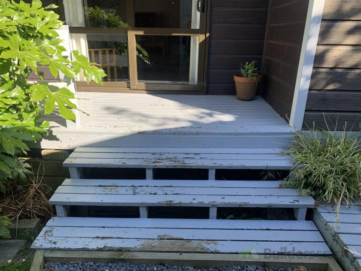 External wooden handrails, balustrade and gate (#1206256) | Builderscrack