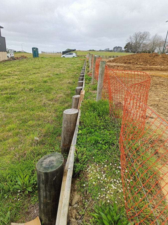 13 shepherds lane flat bush | Builderscrack