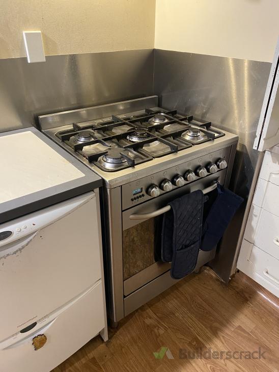 Remove and replace old free standing gas hob/oven with new #2 (#1211242 ...