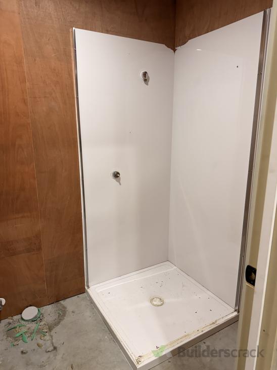 Add toilet and remove shower (#1213583) | Builderscrack