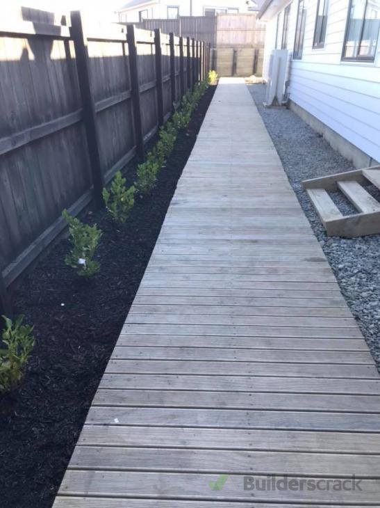Timber pathway removal and re-laying (# 273393) | Builderscrack
