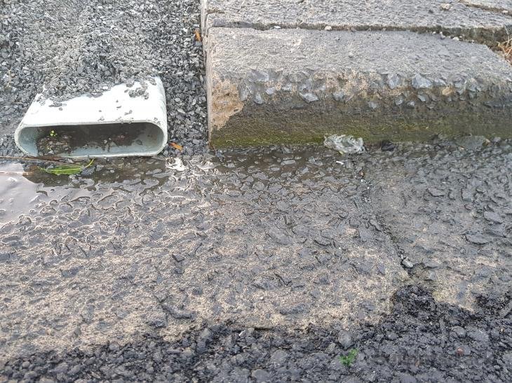 Storm water kerb outlet (# 279130) | Builderscrack