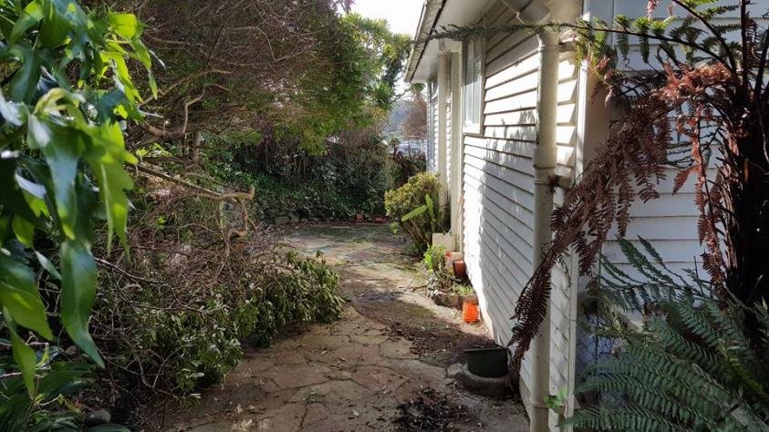 Asbestos soffit and gutter replacement (# 284294) | Builderscrack