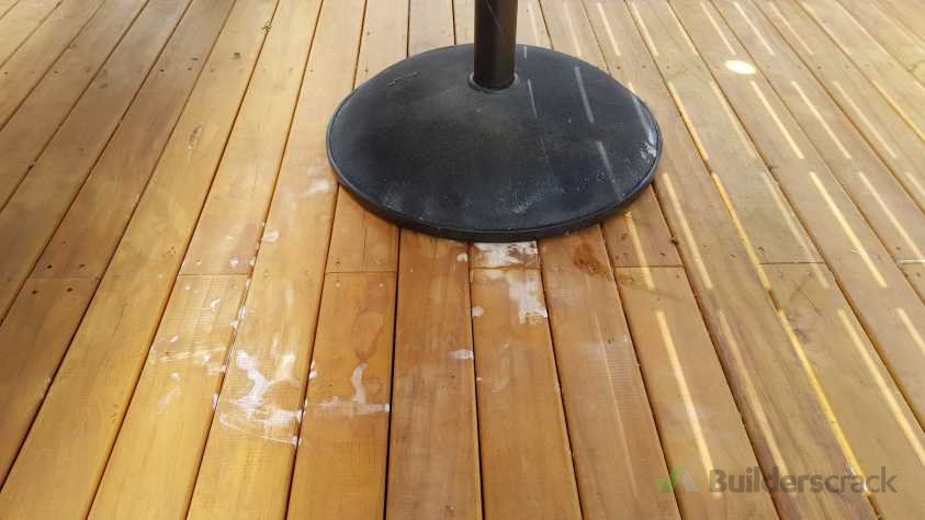 Deck stain cleaning (# 314105) | Builderscrack