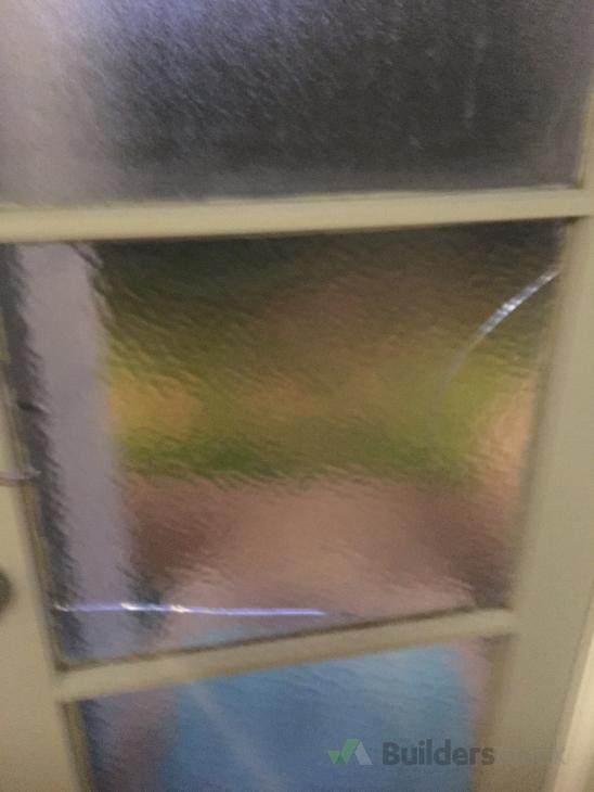 Broken Windows (# 337330) | Builderscrack