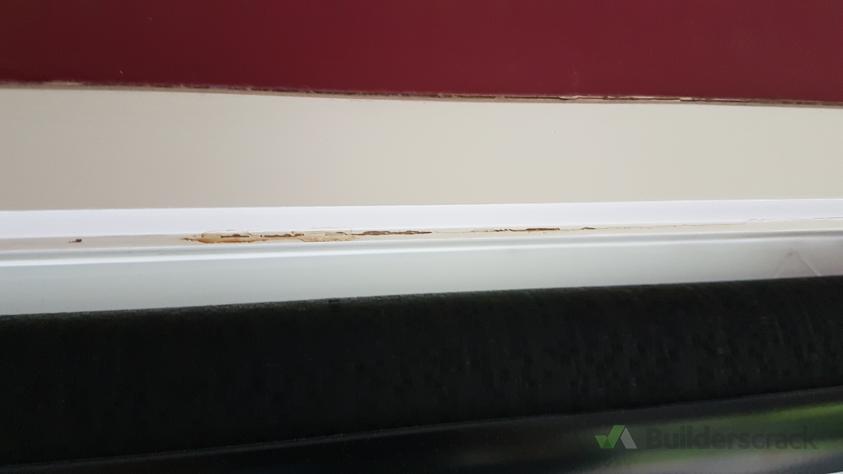 Water leaks at top of window frames (# 376873) | Builderscrack