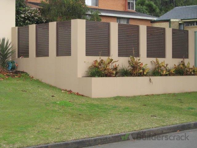 Rendered Retaining Wall and Steps (# 82376) | Builderscrack