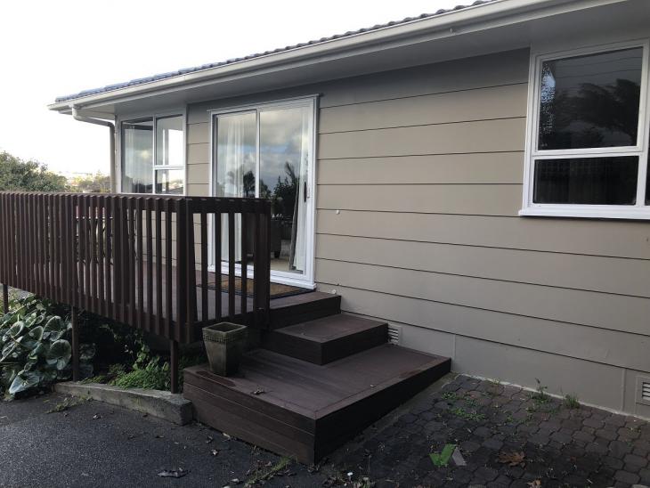 Weatherside replacing (# 390578) | Builderscrack