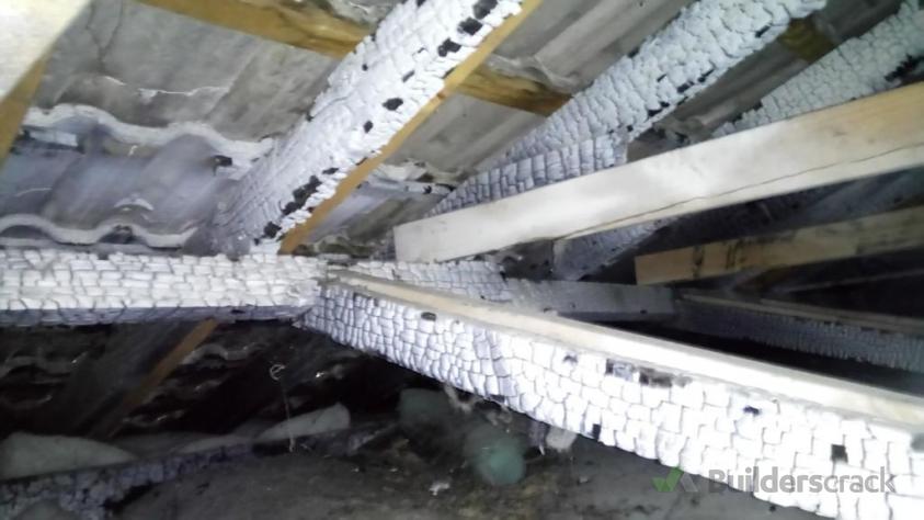 Damaged timber structure (# 394584) | Builderscrack