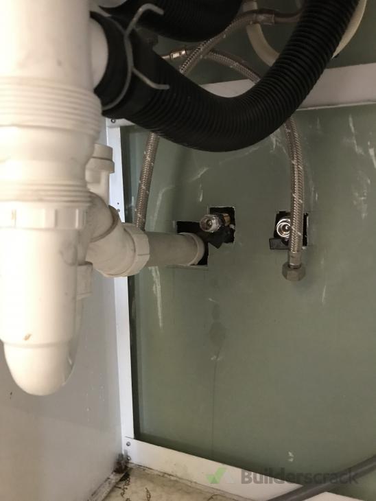 Laundry plumbing fitting replacement/repair (# 422332) | Builderscrack