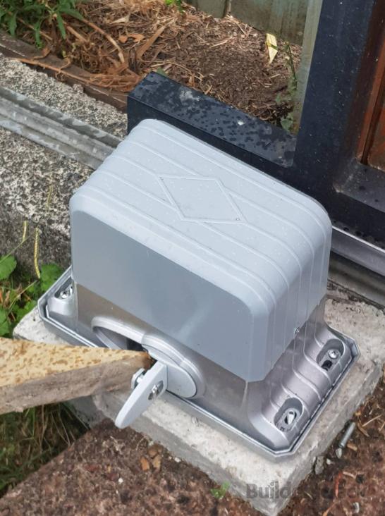 Electric gate wiring (# 452734) | Builderscrack