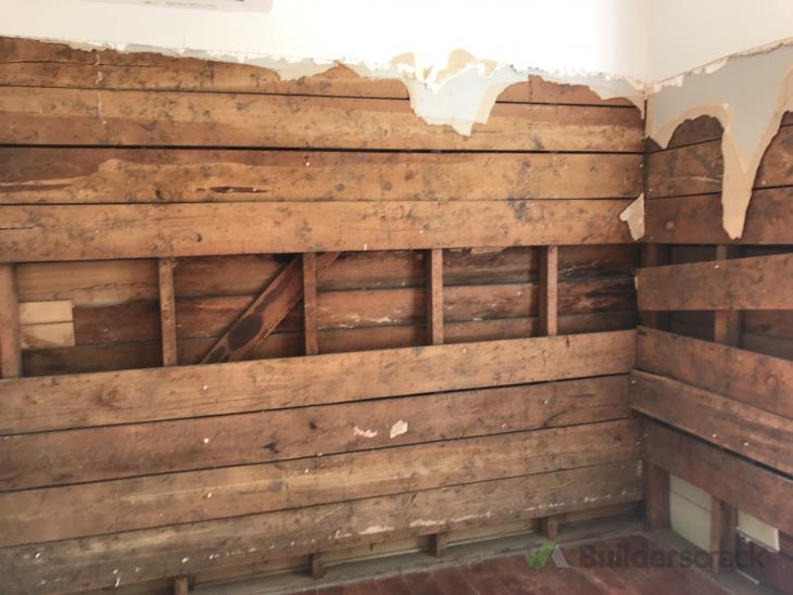 Walls framed, insulated and gibbed (# 462056) | Builderscrack
