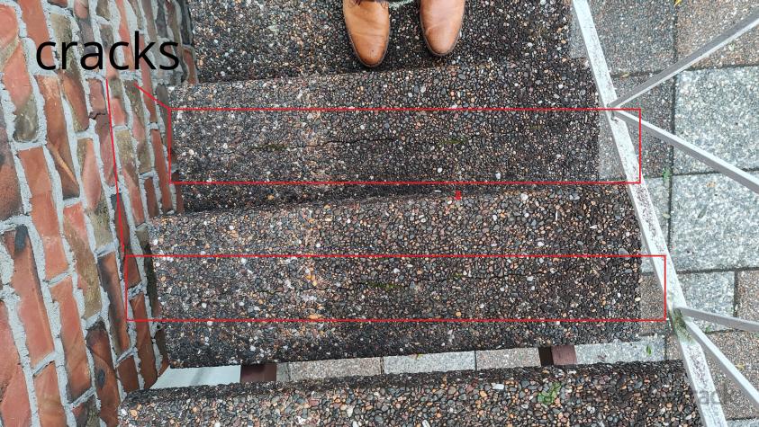 We have cracked exterior stairs (# 512454) | Builderscrack