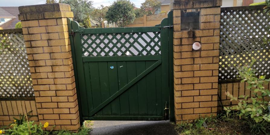 Gate replacement (# 539962) | Builderscrack