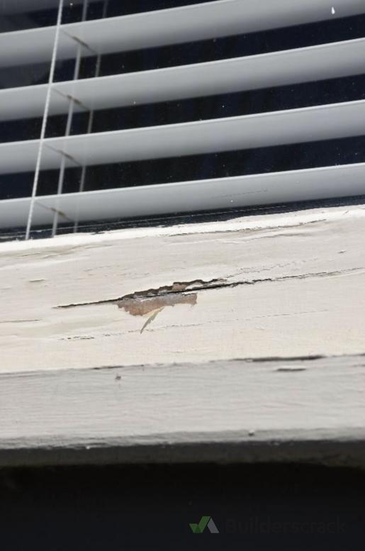 Bottom rail of window to be replaced (# 543765) | Builderscrack