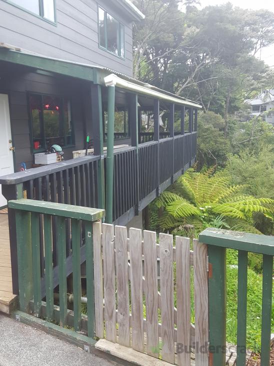 Verandah / fence rails (# 548034) | Builderscrack