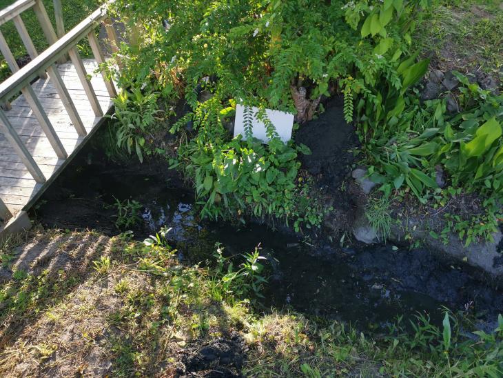 Retaining wall around a little stream (# 560971) | Builderscrack