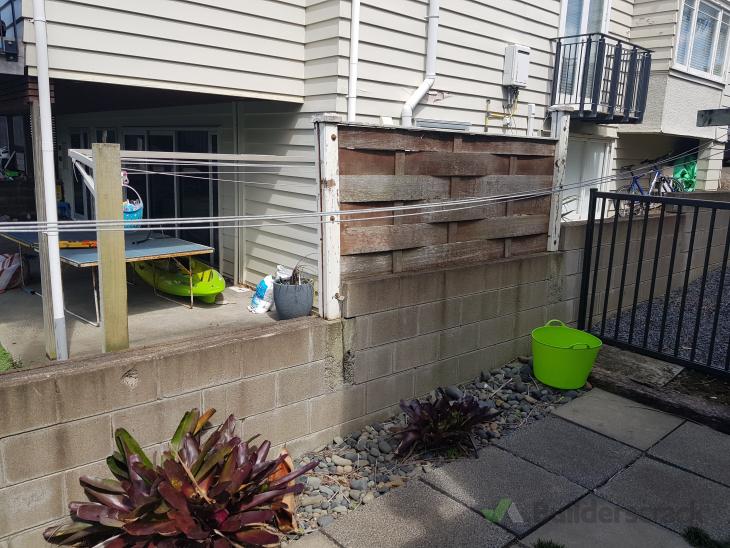 Timber Boundary fence (# 589080) | Builderscrack